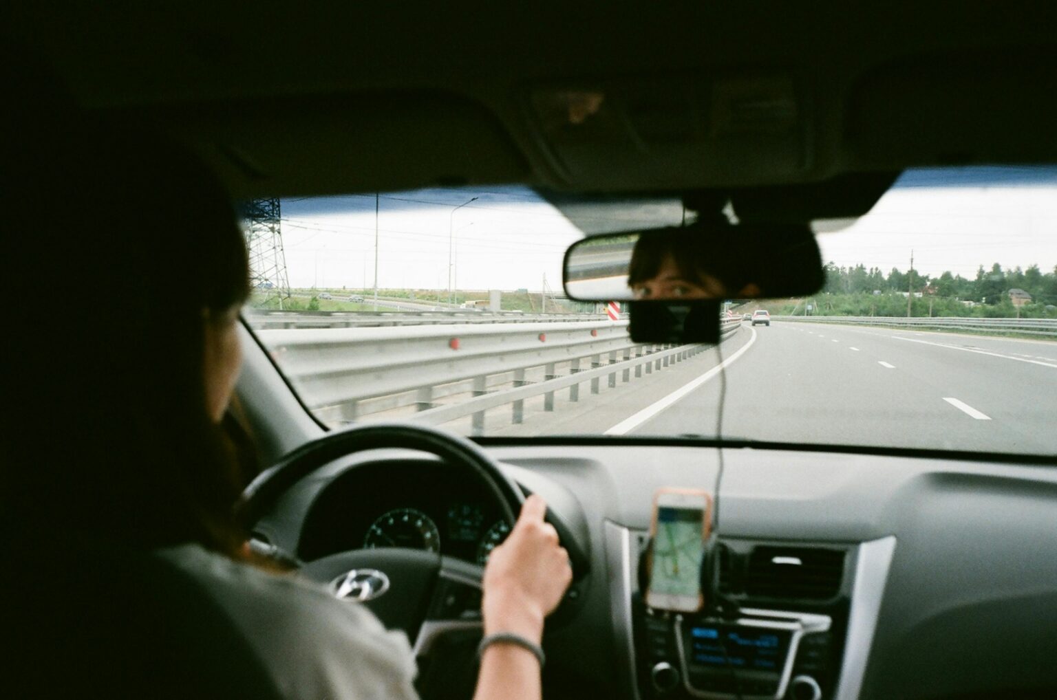 Cracked Windshield Laws in Illinois: Fines, Tickets, and Vehicle Damage ...
